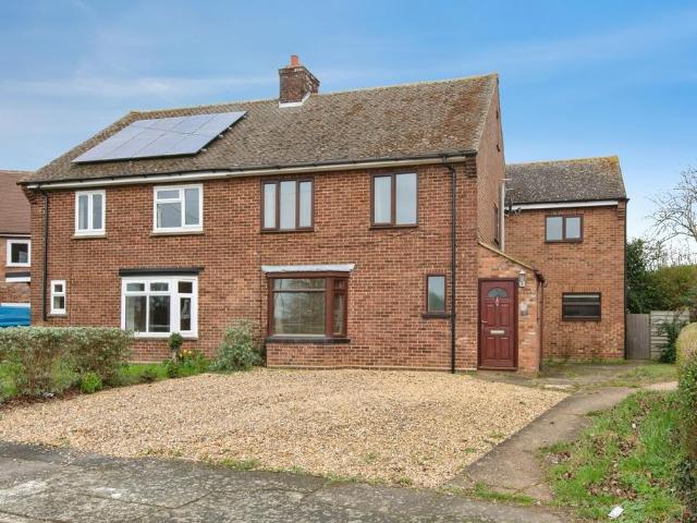 4 bedroom semi detached house for sale
