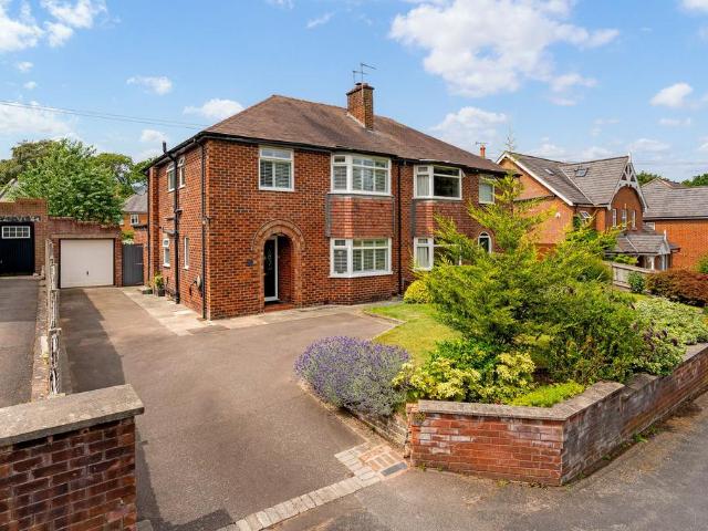 4 bedroom semi detached house for sale