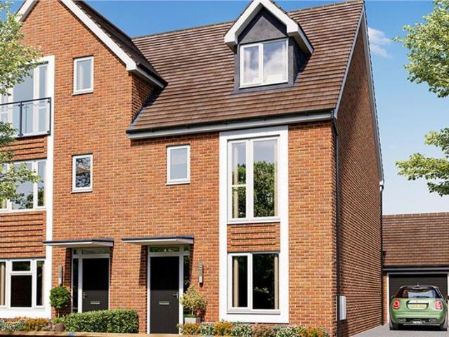4 bedroom semi detached house for sale