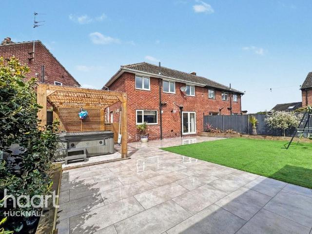 4 bedroom semi detached house for sale
