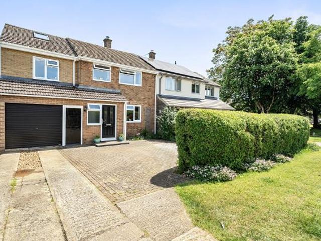 4 bedroom semi detached house for sale