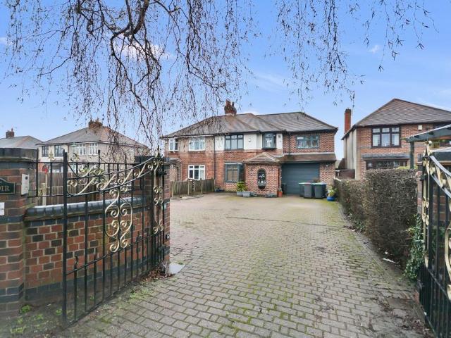 4 bedroom semi detached house for sale