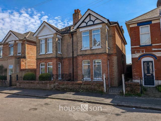4 bedroom semi detached house for sale