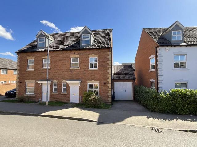 4 bedroom semi detached house for sale