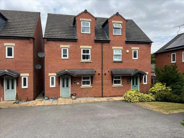 4 bedroom semi detached house for sale