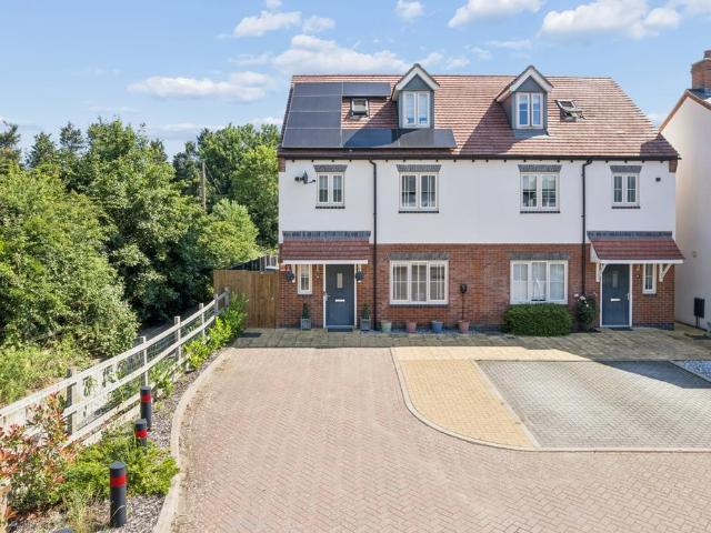 4 bedroom semi detached house for sale