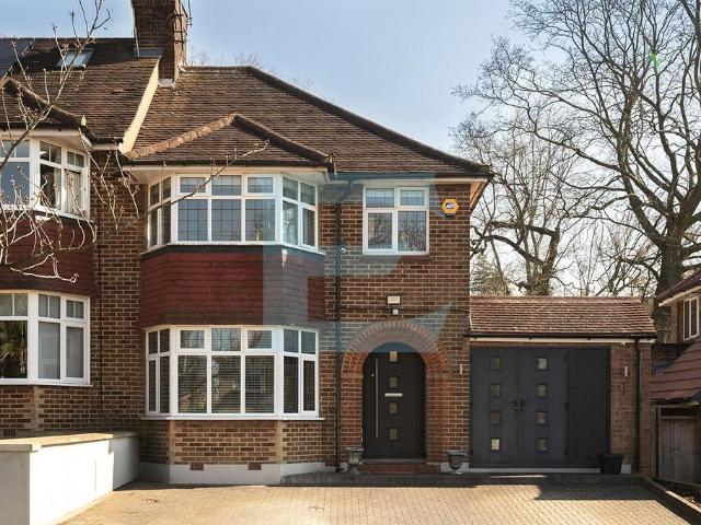 4 bedroom semi detached house for sale