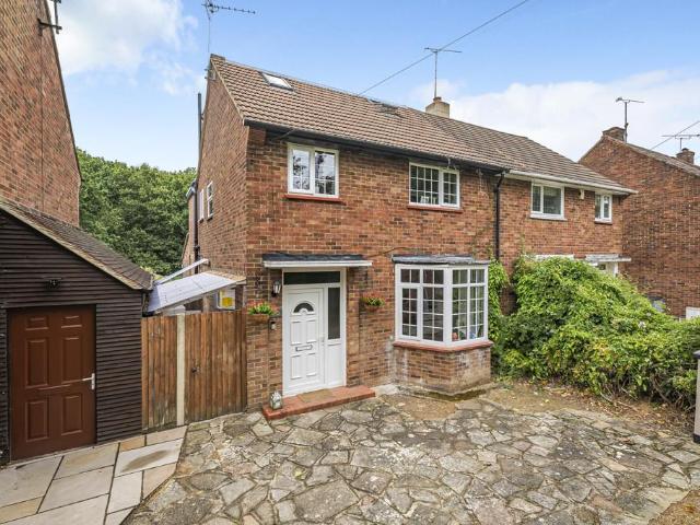 4 bedroom semi detached house for sale