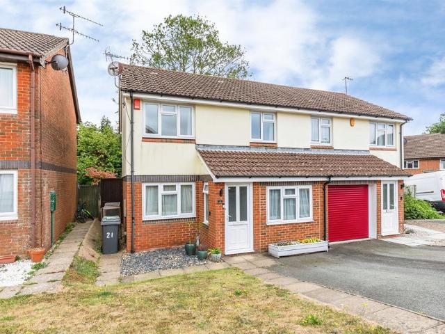 4 bedroom semi detached house for sale
