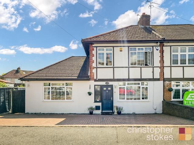 4 bedroom semi detached house for sale