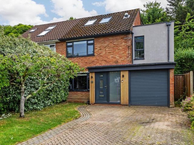 4 bedroom semi detached house for sale