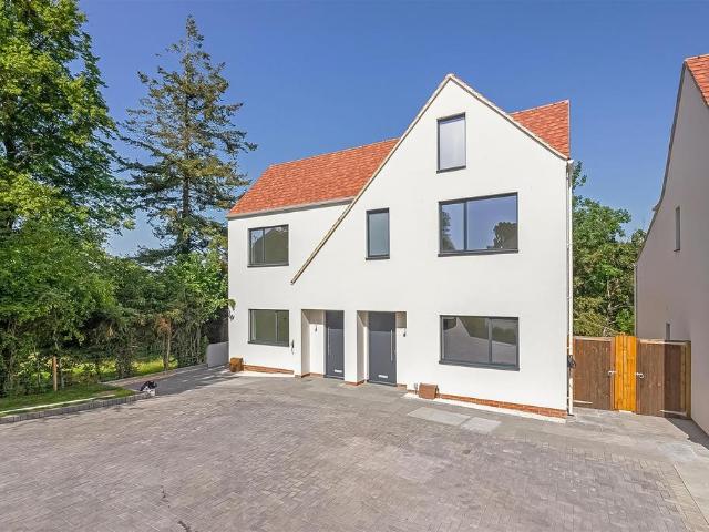 4 bedroom semi detached house for sale