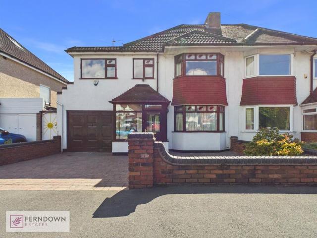 4 bedroom semi detached house for sale