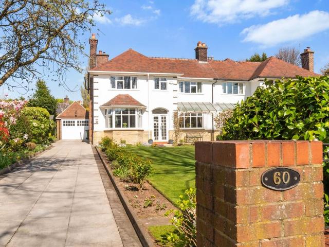 4 bedroom semi detached house for sale
