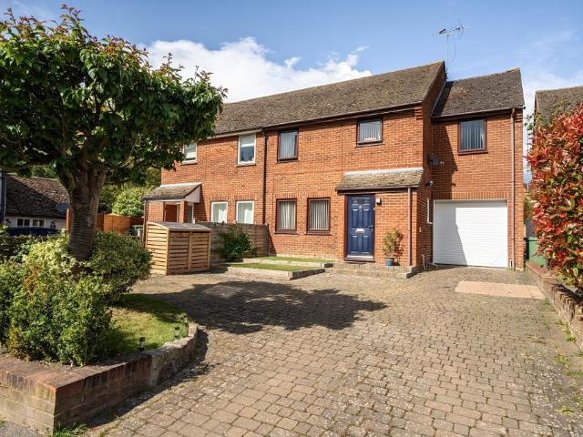4 bedroom semi detached house for sale