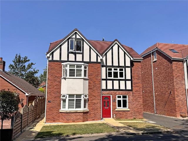 4 bedroom semi detached house for sale