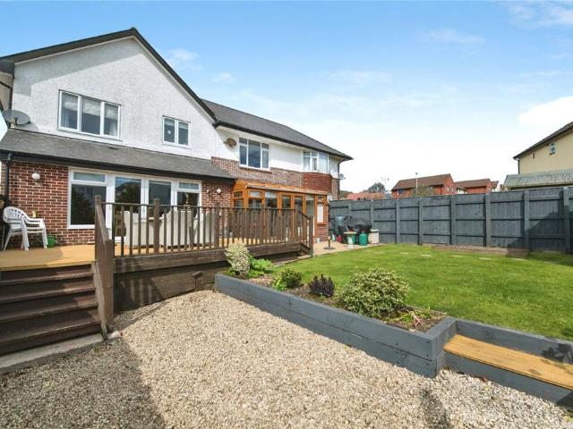 4 bedroom semi detached house for sale