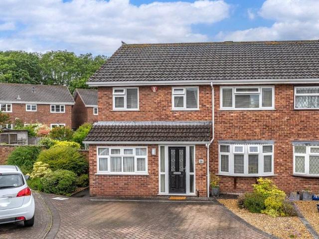 4 bedroom semi detached house for sale