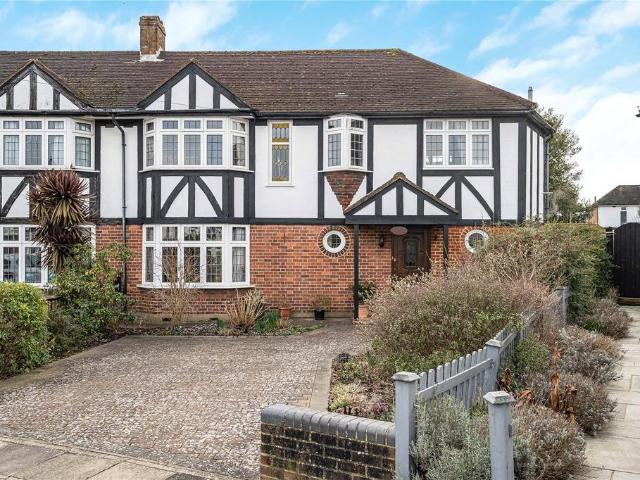 4 bedroom semi detached house for sale