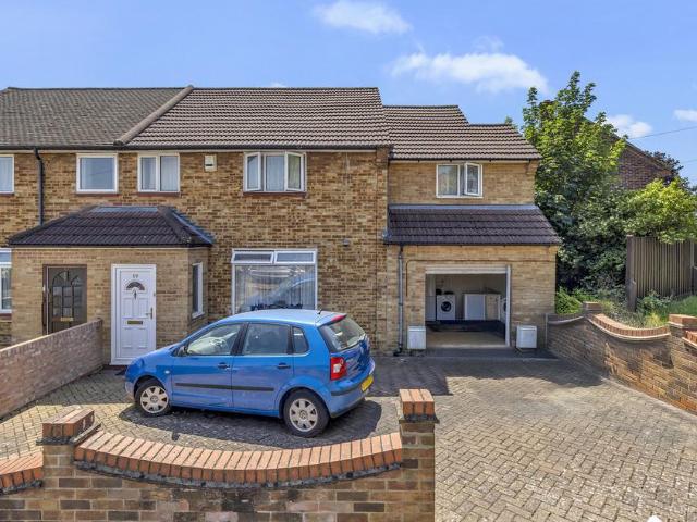 4 bedroom semi detached house for sale