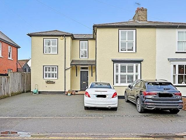 4 bedroom semi detached house for sale