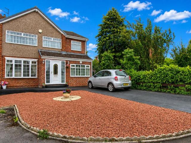 4 bedroom semi detached house for sale