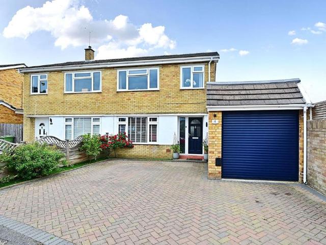 4 bedroom semi detached house for sale