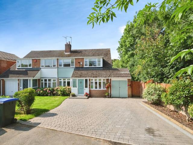 4 bedroom semi detached house for sale
