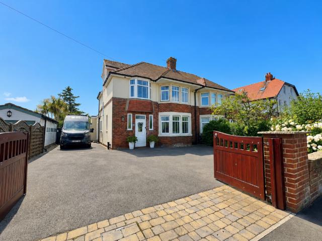 4 bedroom semi detached house for sale