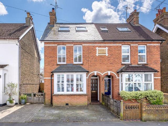 4 bedroom semi detached house for sale