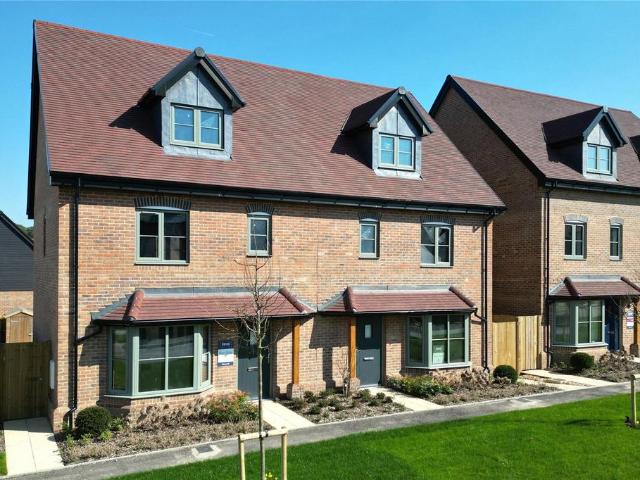 4 bedroom semi detached house for sale