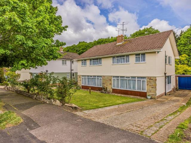 4 bedroom semi detached house for sale