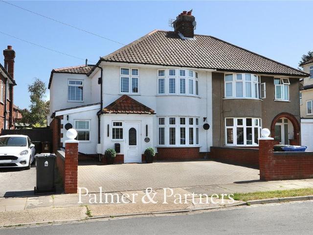 4 bedroom semi detached house for sale