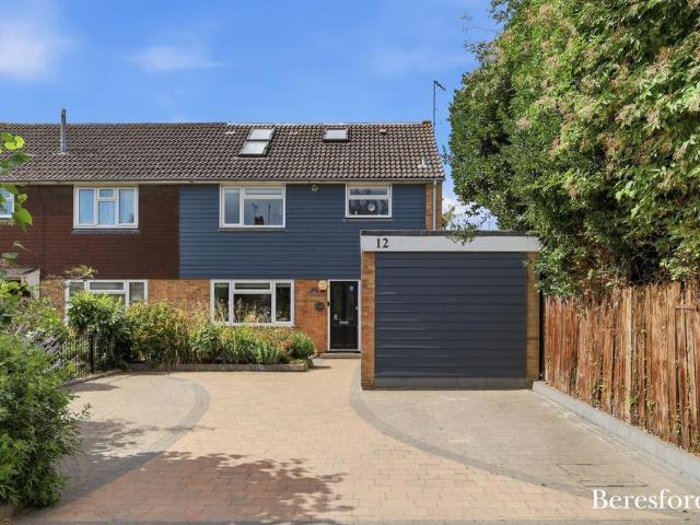 4 bedroom semi detached house for sale