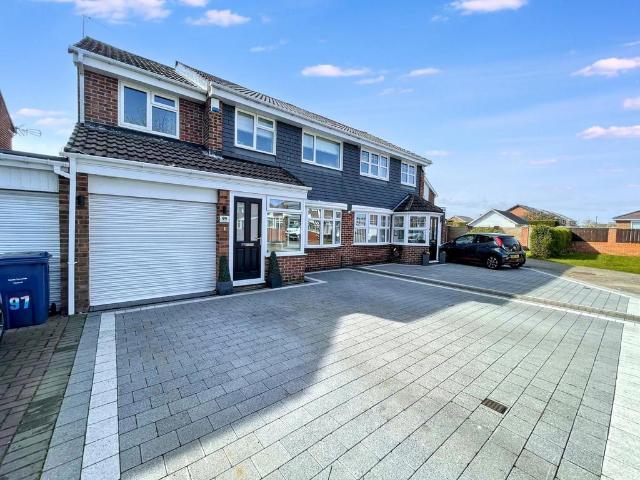 4 bedroom semi detached house for sale