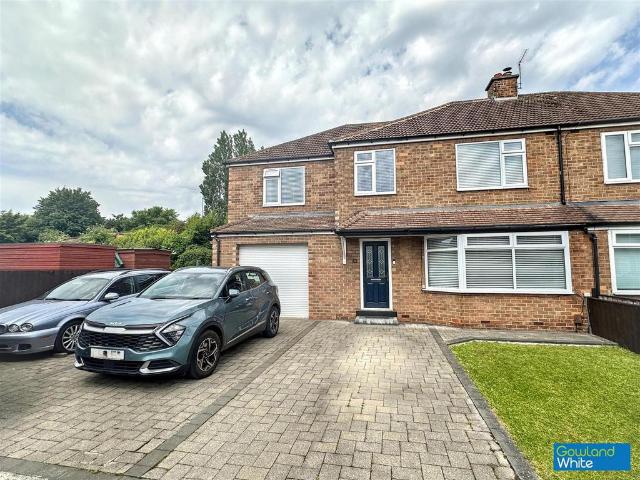 4 bedroom semi detached house for sale