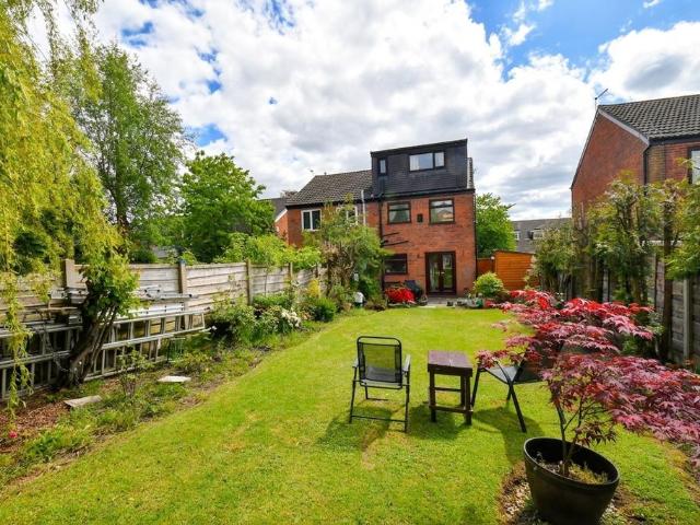 4 bedroom semi detached house for sale
