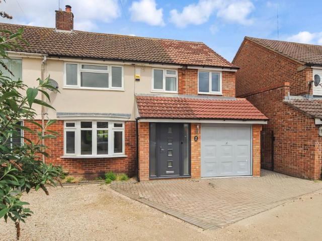 4 bedroom semi detached house for sale