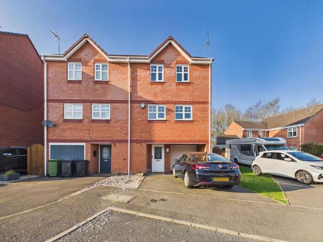 4 bedroom semi detached house for sale