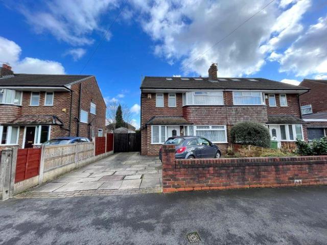 4 bedroom semi detached house for sale