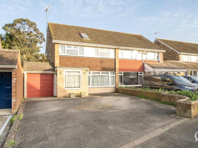 4 bedroom semi detached house for sale