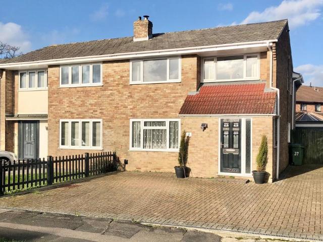 4 bedroom semi detached house for sale