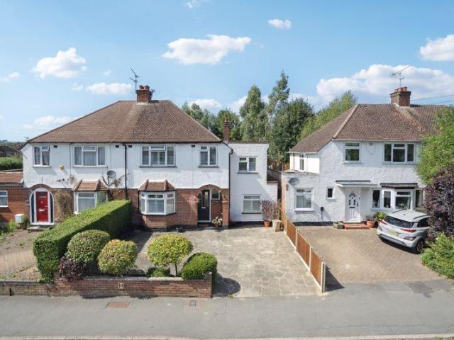 4 bedroom semi detached house for sale