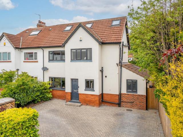 4 bedroom semi detached house for sale