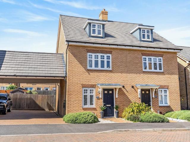 4 bedroom semi detached house for sale