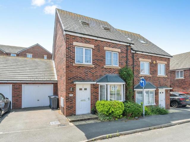 4 bedroom semi detached house for sale