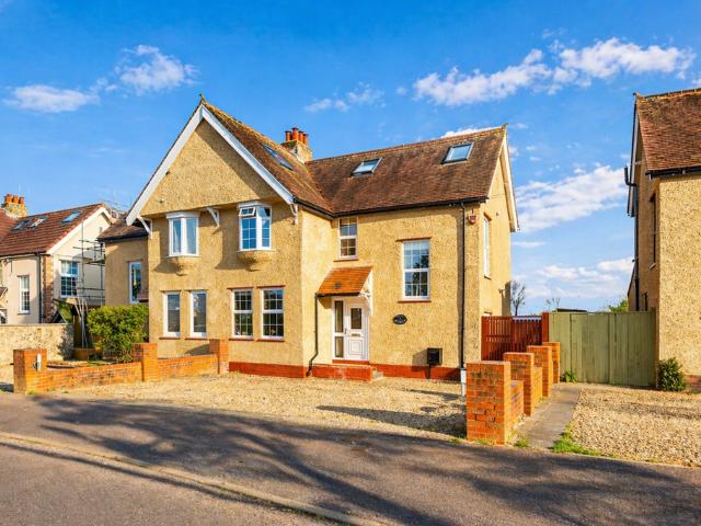 4 bedroom semi detached house for sale