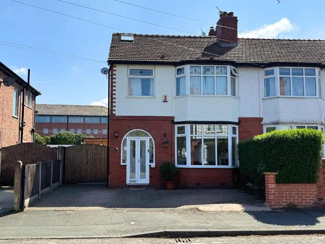 4 bedroom semi detached house for sale