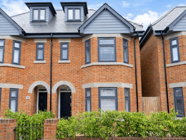 4 bedroom semi detached house for sale