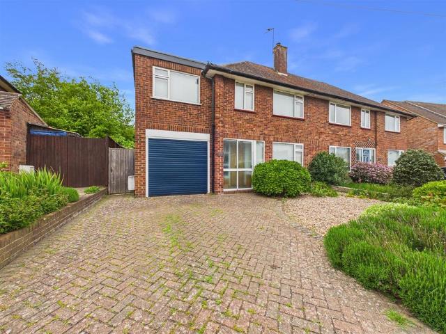 4 bedroom semi detached house for sale